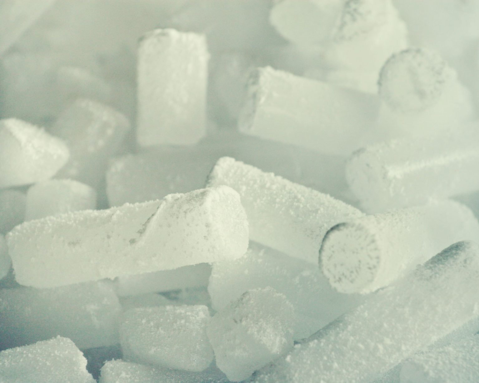 Trockeneis gefährlich: Besteht eine Gefahr bei Trockeneis? - White Lion