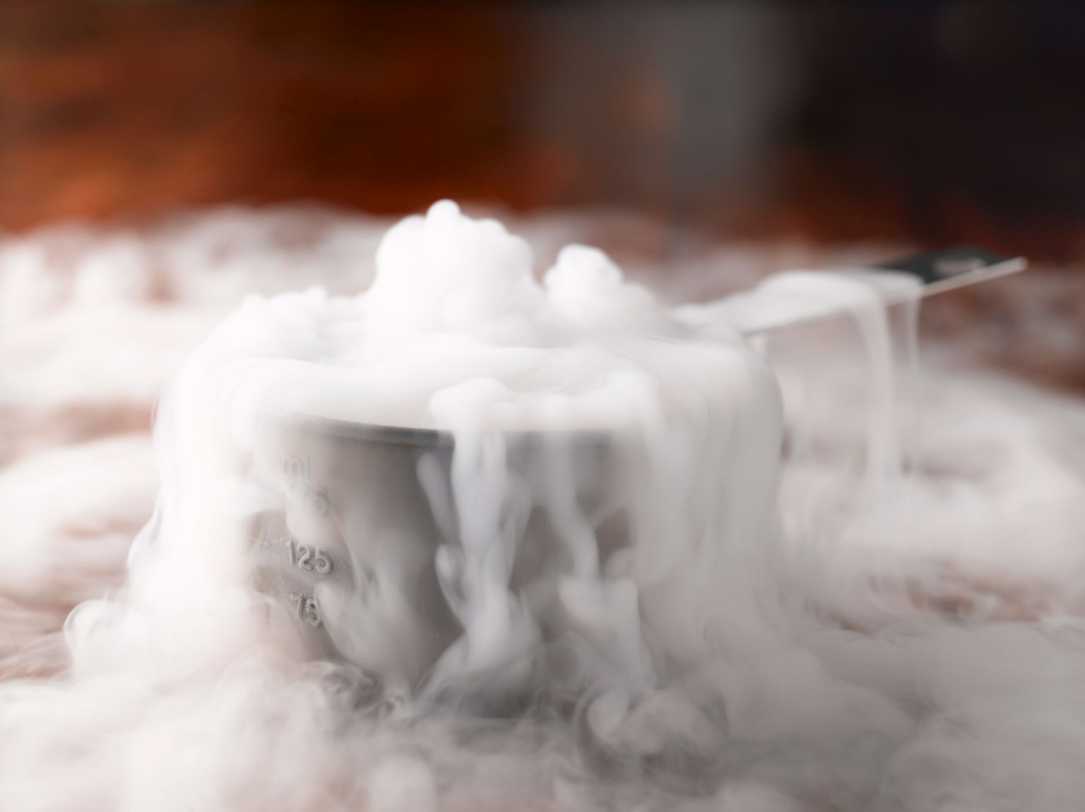 Sublimation of dry ice - White Lion
